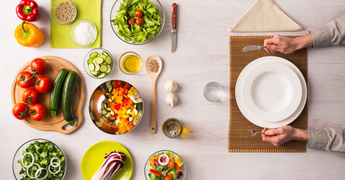 How Does The Fasting Mimicking Diet Work? [3 Diets Compared]